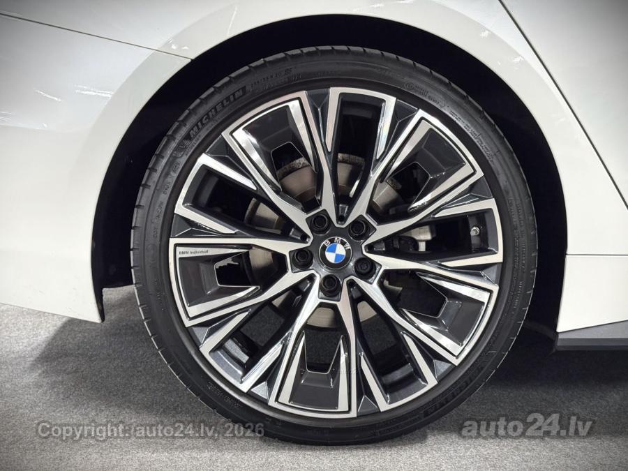 White BMW 4 Series 2023 in Tallinn, with an engine capacity of 2.00 L and mileage of 97 thousand km for 39990 €, photo 12 on AUTOMOTO.COM.LV