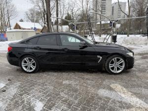 Black BMW 418 2015 in Riga, with an engine capacity of 2.00 L and mileage of 268 thousand km for 15499 €, photo 4 on AUTOMOTO.COM.LV