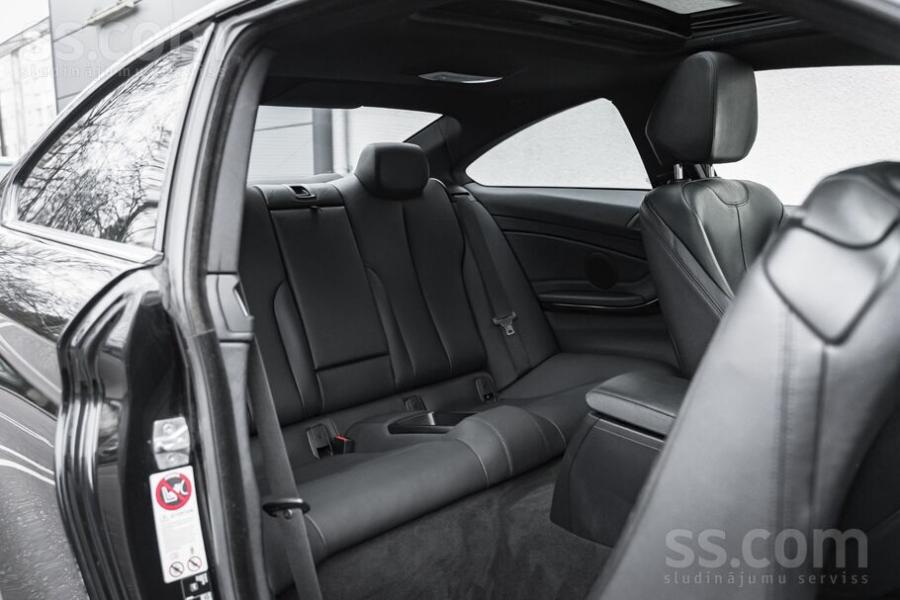 Melns BMW 420 2013 Rīga, ar dzinēja tilpumu 2.00 L un nobraukumu 307 tūkst. km par 14200 €, foto 14 vietnē AUTOMOTO.COM.LV