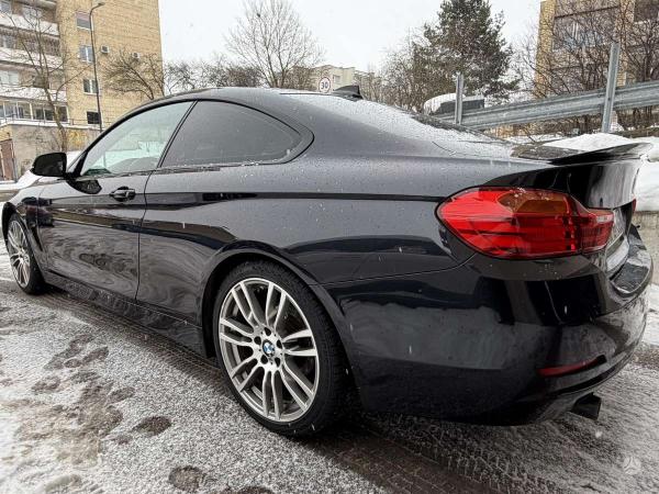 Black BMW 420 2014 in Kaunas, with an engine capacity of 2.00 L and mileage of 224 thousand km for 9900 €, photo 6 on AUTOMOTO.COM.LV