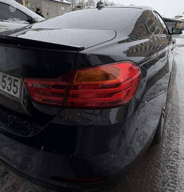 Black BMW 420 2014 in Kaunas, with an engine capacity of 2.00 L and mileage of 224 thousand km for 9900 €, photo 8 on AUTOMOTO.COM.LV