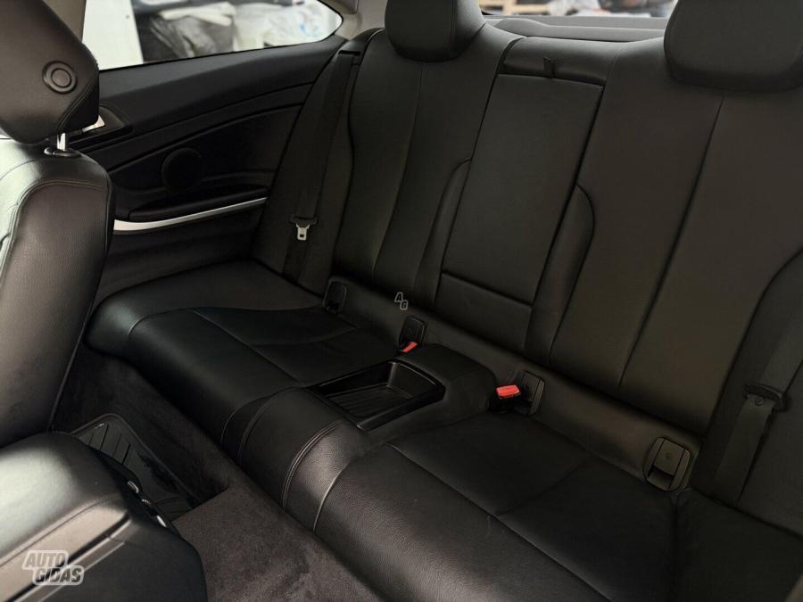 Black BMW 420 2014 in Avizieniai, with an engine capacity of 2.00 L and mileage of 248 thousand km for 11200 €, photo 11 on AUTOMOTO.COM.LV