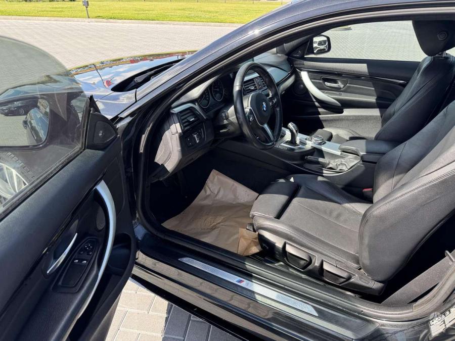 Black BMW 420 2014 in Telschi, with an engine capacity of 2.00 L and mileage of 256 thousand km for 12500 €, photo 15 on AUTOMOTO.COM.LV