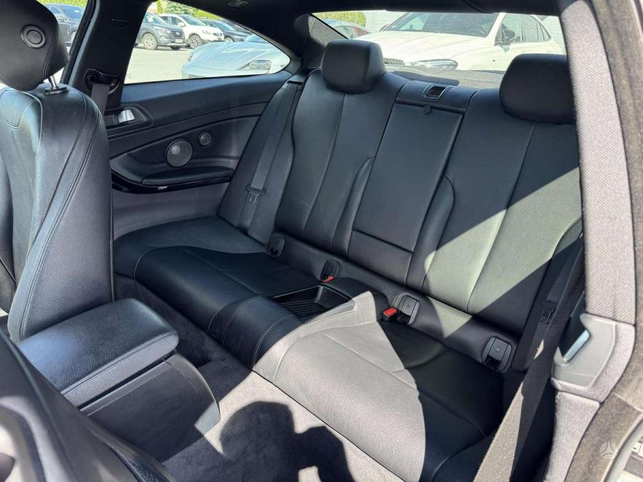 Black BMW 420 2014 in Telschi, with an engine capacity of 2.00 L and mileage of 256 thousand km for 12500 €, photo 20 on AUTOMOTO.COM.LV