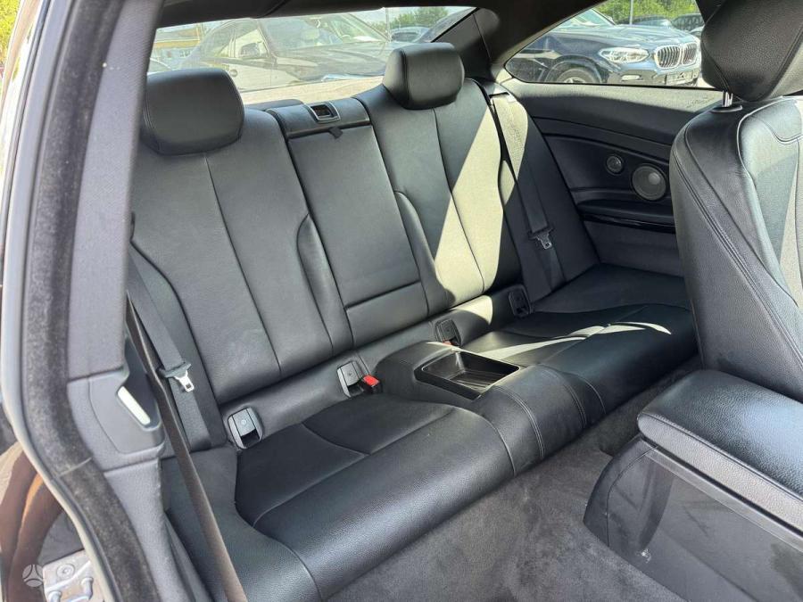 Black BMW 420 2014 in Telschi, with an engine capacity of 2.00 L and mileage of 256 thousand km for 12500 €, photo 26 on AUTOMOTO.COM.LV