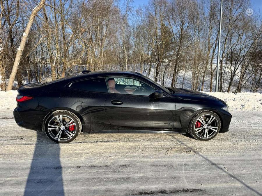 Black BMW 420 2023 in Vilnius, with an engine capacity of 2.00 L and mileage of 246 thousand km for 25999 €, photo 2 on AUTOMOTO.COM.LV