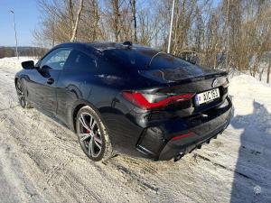 Black BMW 420 2023 in Vilnius, with an engine capacity of 2.00 L and mileage of 246 thousand km for 25999 €, photo 5 on AUTOMOTO.COM.LV