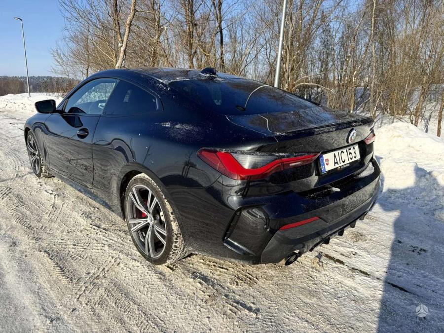 Black BMW 420 2023 in Vilnius, with an engine capacity of 2.00 L and mileage of 246 thousand km for 25999 €, photo 5 on AUTOMOTO.COM.LV