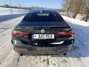 Black BMW 420 2023 in Vilnius, with an engine capacity of 2.00 L and mileage of 246 thousand km for 25999 €, photo 6 on AUTOMOTO.COM.LV
