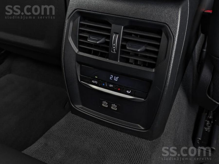 Black BMW 420 2025 in Tukums, with an engine capacity of 2.00 L and mileage of 57 thousand km for 44990 €, photo 33 on AUTOMOTO.COM.LV