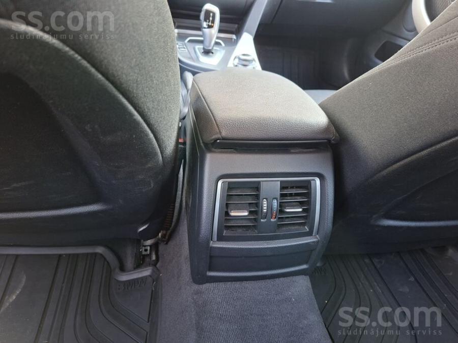 Black BMW 420 2017 in Riga, with an engine capacity of 2.00 L and mileage of 233 thousand km for 14300 €, photo 12 on AUTOMOTO.COM.LV