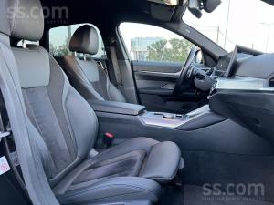 Black BMW 420 2023 in Riga, with an engine capacity of 2.00 L and mileage of 42 thousand km for 39950 €, photo 13 on AUTOMOTO.COM.LV
