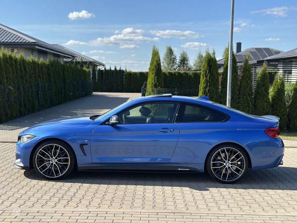 Blue BMW 420 2017 in Kaunas, with an engine capacity of 2.00 L and mileage of 135 thousand km for 18900 €, photo 3 on AUTOMOTO.COM.LV