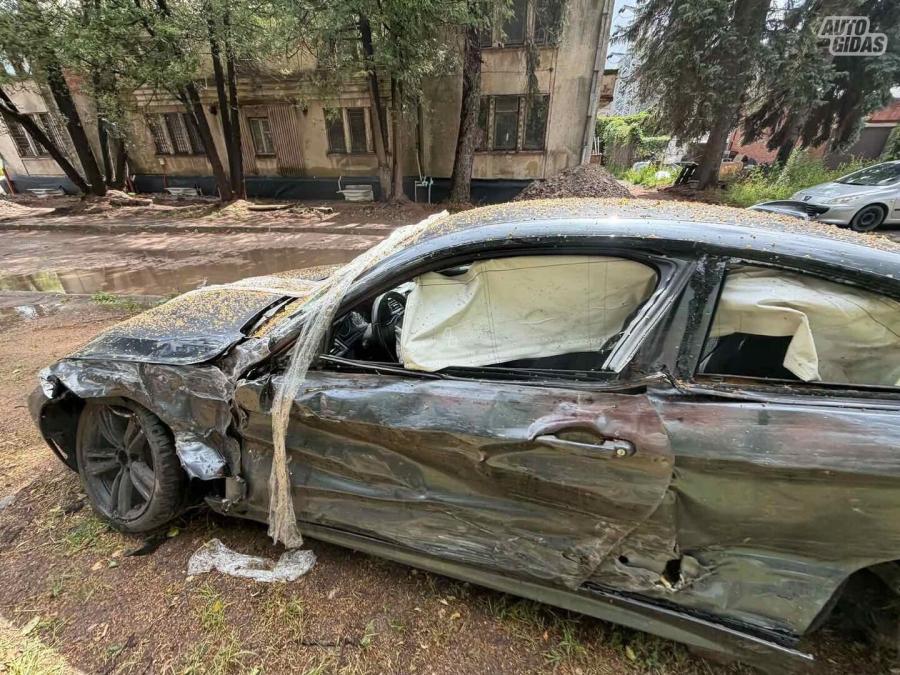 БМВ 420 2013 в Каунас, объемом двигателя 2.00 л и пробегом 300 тыс. км за 3750 €, фото 5 на AUTOMOTO.COM.LV