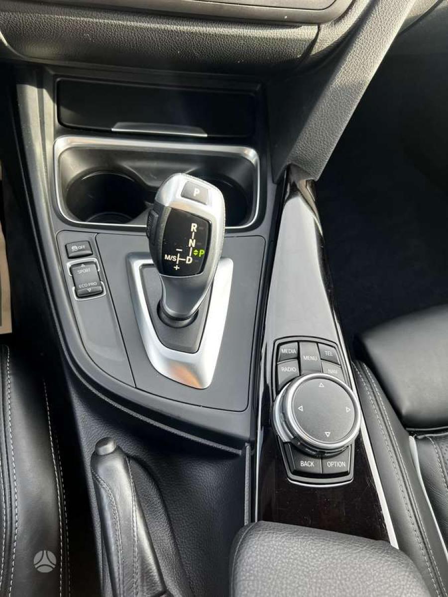 Черный БМВ 420 Gran Coupe 2015 в Вильнюс, объемом двигателя 2.00 л и пробегом 205 тыс. км за 11400 €, фото 12 на AUTOMOTO.COM.LV