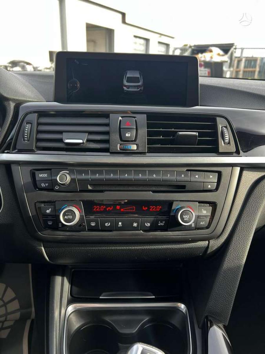 Черный БМВ 420 Gran Coupe 2015 в Вильнюс, объемом двигателя 2.00 л и пробегом 205 тыс. км за 11400 €, фото 13 на AUTOMOTO.COM.LV