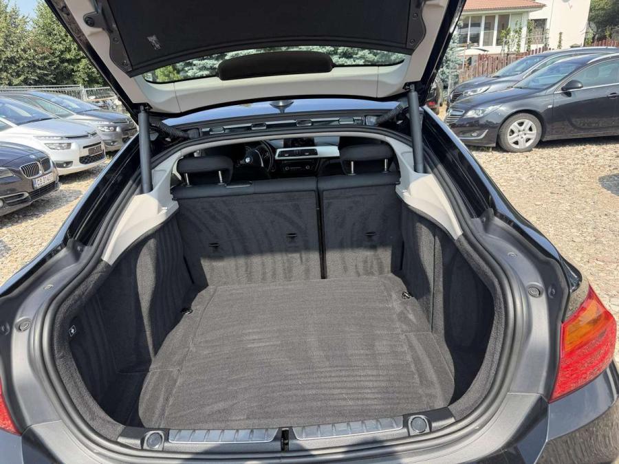 Black BMW 420 Gran Coupe 2016 in Utena, with an engine capacity of 2.00 L and mileage of 290 thousand km for 8490 €, photo 10 on AUTOMOTO.COM.LV