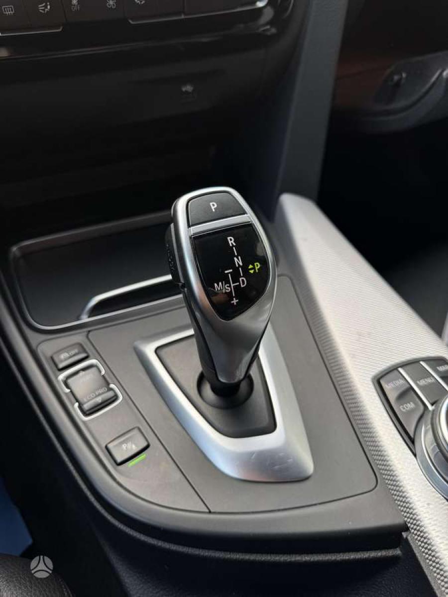 Black BMW 420 Gran Coupe 2018 in Alytus, with an engine capacity of 2.00 L and mileage of 282 thousand km for 13950 €, photo 19 on AUTOMOTO.COM.LV