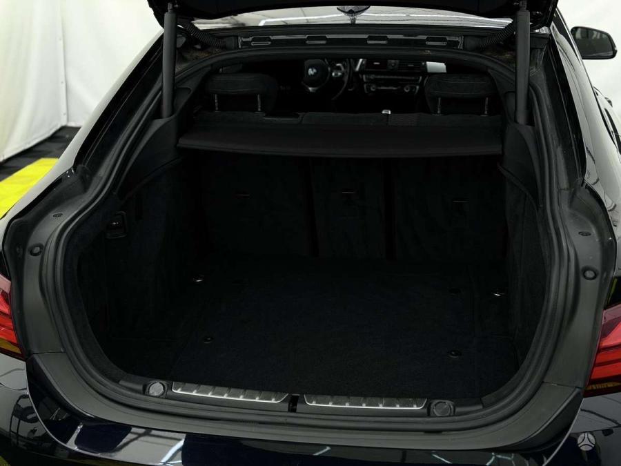 Blue BMW 420 Gran Coupe 2019 in Vilnius, with an engine capacity of 2.00 L and mileage of 195 thousand km for 16999 €, photo 13 on AUTOMOTO.COM.LV