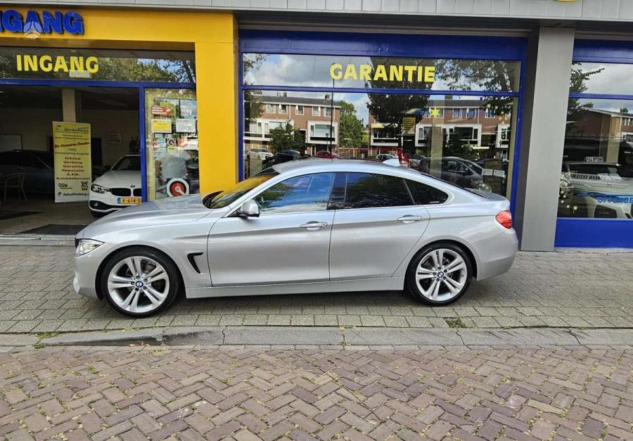 Grey BMW 420 Gran Coupe 2016 in Kaunas, with an engine capacity of 2.00 L and mileage of 300 thousand km for 12750 €, photo 5 on AUTOMOTO.COM.LV
