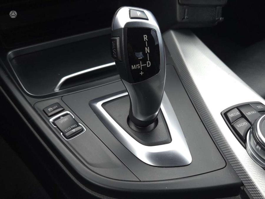 Grey BMW 420 Gran Coupe 2016 in Kaunas, with an engine capacity of 2.00 L and mileage of 300 thousand km for 12750 €, photo 17 on AUTOMOTO.COM.LV