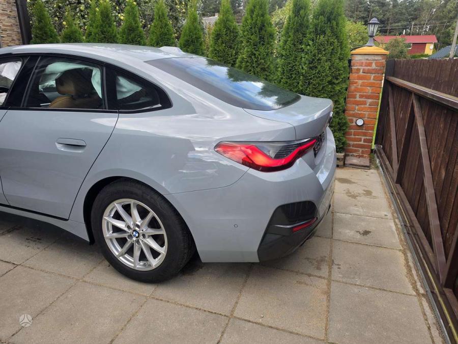 Grey BMW 420 Gran Coupe 2022 in Vilnius, with an engine capacity of 2.00 L and mileage of 90 thousand km for 21900 €, photo 3 on AUTOMOTO.COM.LV