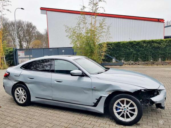 Pelēks BMW 420 Gran Coupe 2023 Panevēža, ar dzinēja tilpumu 2.00 L un nobraukumu 80 tūkst. km par 25000 €, foto 5 vietnē AUTOMOTO.COM.LV