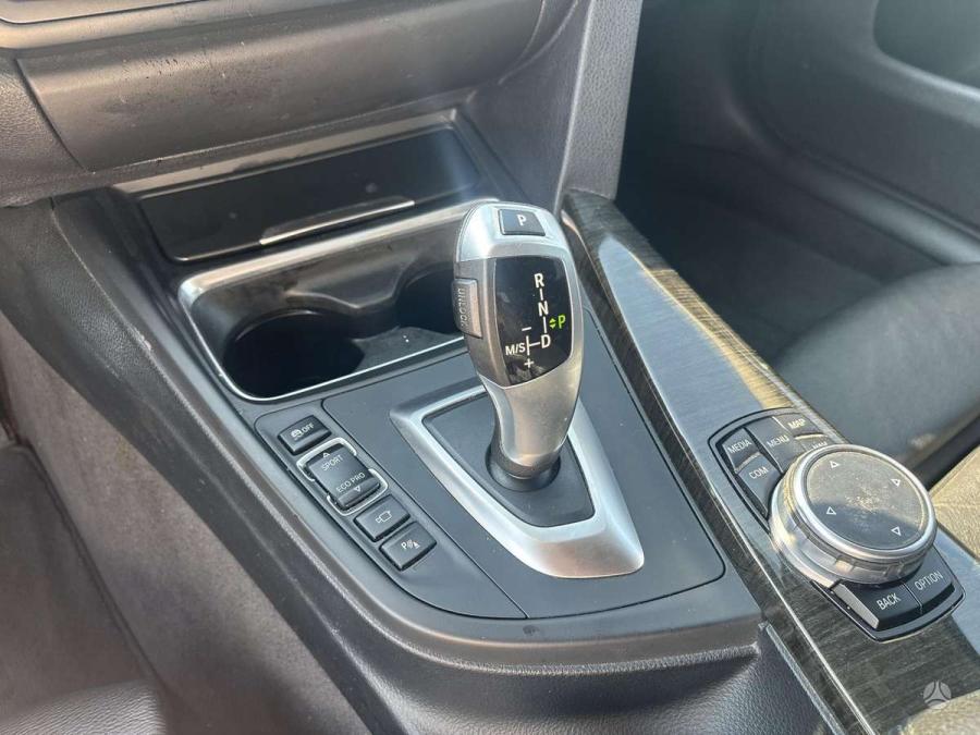 Pelēks BMW 420 Gran Coupe 2015 Kauņa, ar dzinēja tilpumu 2.00 L un nobraukumu 183 tūkst. km par 15900 €, foto 17 vietnē AUTOMOTO.COM.LV