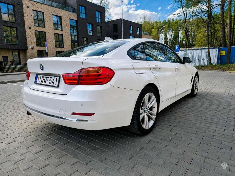 White BMW 420 Gran Coupe 2014 in Vilnius, with an engine capacity of 2.00 L and mileage of 265 thousand km for 11700 €, photo 7 on AUTOMOTO.COM.LV
