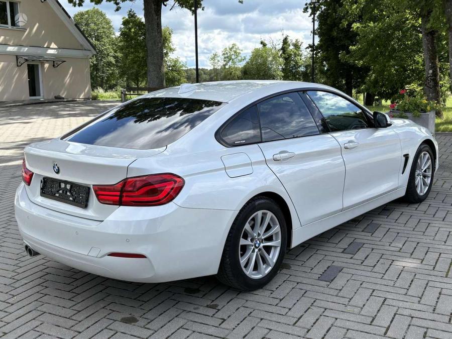 White BMW 420 Gran Coupe 2018 in Kaunas, with an engine capacity of 2.00 L and mileage of 216 thousand km for 15350 €, photo 12 on AUTOMOTO.COM.LV