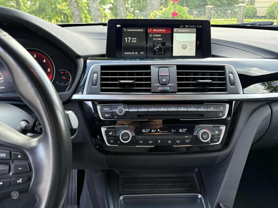 White BMW 420 Gran Coupe 2018 in Kaunas, with an engine capacity of 2.00 L and mileage of 216 thousand km for 15350 €, photo 22 on AUTOMOTO.COM.LV