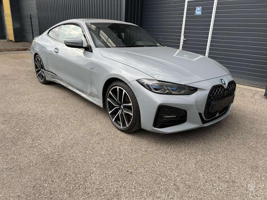 Grey BMW 420 2023 in Alytus, with an engine capacity of 2.00 L and mileage of 81 thousand km for 18999 €, photo 3 on AUTOMOTO.COM.LV