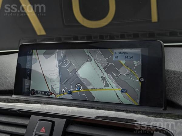 White BMW 420 2016 in Tukums, with an engine capacity of 2.00 L and mileage of 147 thousand km for 21990 €, photo 9 on AUTOMOTO.COM.LV