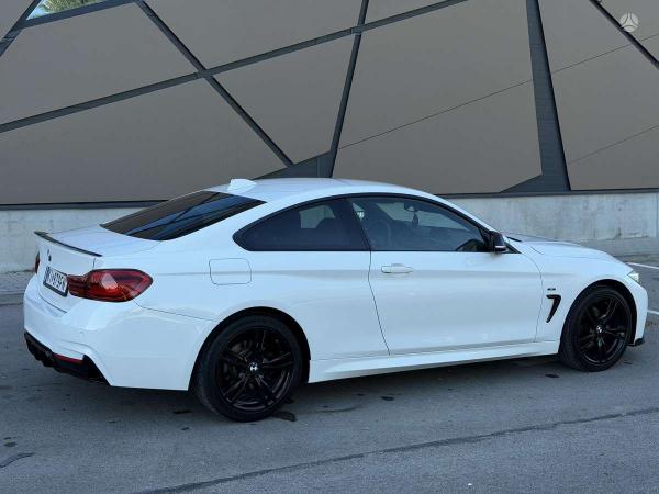 White BMW 420 2015 in Siauliai, with an engine capacity of 2.00 L and mileage of 282 thousand km for 17000 €, photo 4 on AUTOMOTO.COM.LV