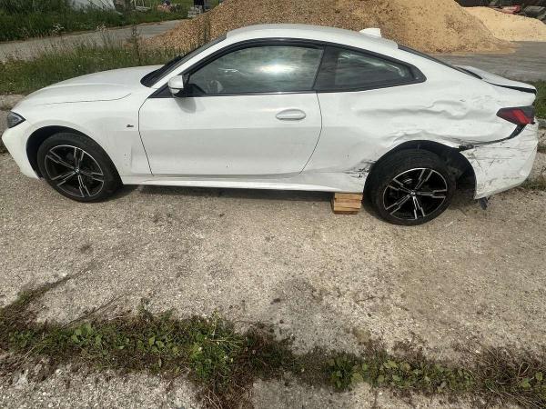 White BMW 420 2020 in Kaunas, with an engine capacity of 2.00 L and mileage of 120 thousand km for 14700 €, photo 5 on AUTOMOTO.COM.LV