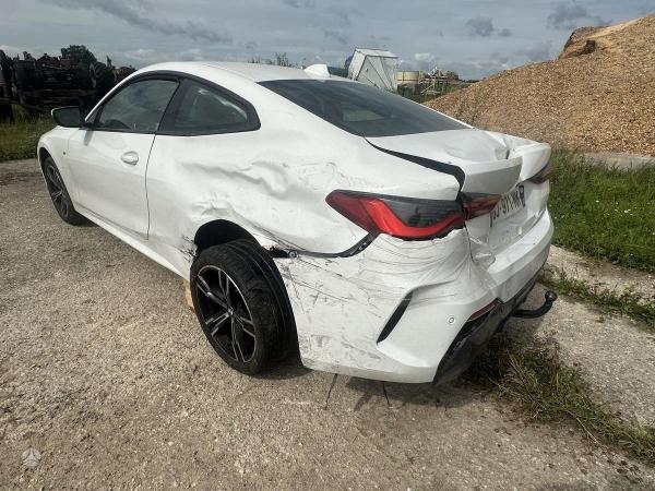 White BMW 420 2020 in Kaunas, with an engine capacity of 2.00 L and mileage of 120 thousand km for 14700 €, photo 6 on AUTOMOTO.COM.LV