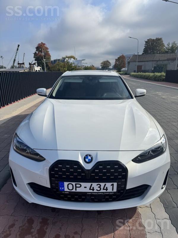White BMW 420 2022 in Riga, with an engine capacity of 2.00 L and mileage of 228 thousand km for 23200 €, photo 9 on AUTOMOTO.COM.LV