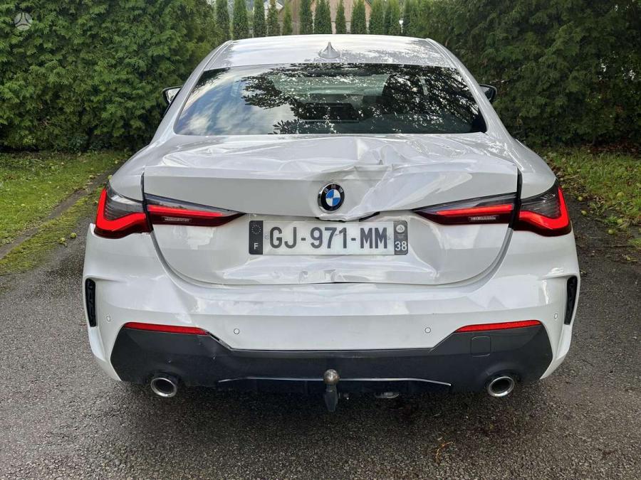 White BMW 420 2020 in Kaunas, with an engine capacity of 2.00 L and mileage of 140 thousand km for 15400 €, photo 8 on AUTOMOTO.COM.LV