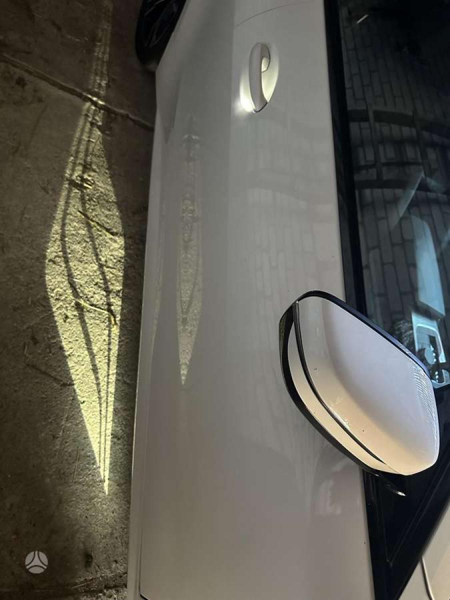 White BMW 420 2020 in Kaunas, with an engine capacity of 2.00 L and mileage of 140 thousand km for 15400 €, photo 14 on AUTOMOTO.COM.LV