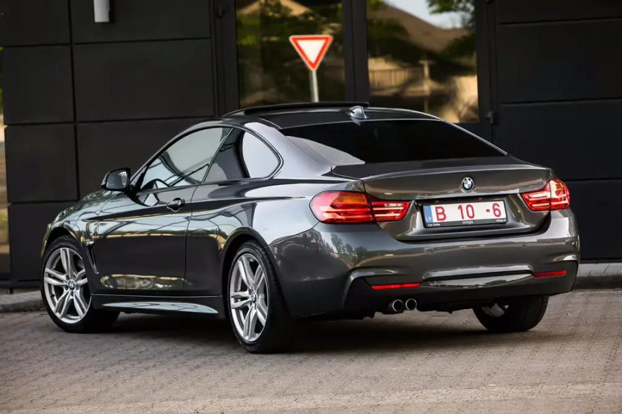Pelēks BMW 425 2016 Jelgava, ar dzinēja tilpumu 2.00 L un nobraukumu 204 tūkst. km par 17900 €, foto 4 vietnē AUTOMOTO.COM.LV