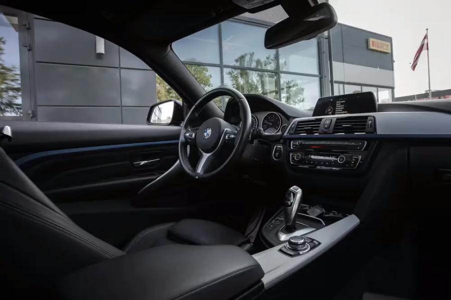 Pelēks BMW 425 2016 Jelgava, ar dzinēja tilpumu 2.00 L un nobraukumu 204 tūkst. km par 17900 €, foto 18 vietnē AUTOMOTO.COM.LV