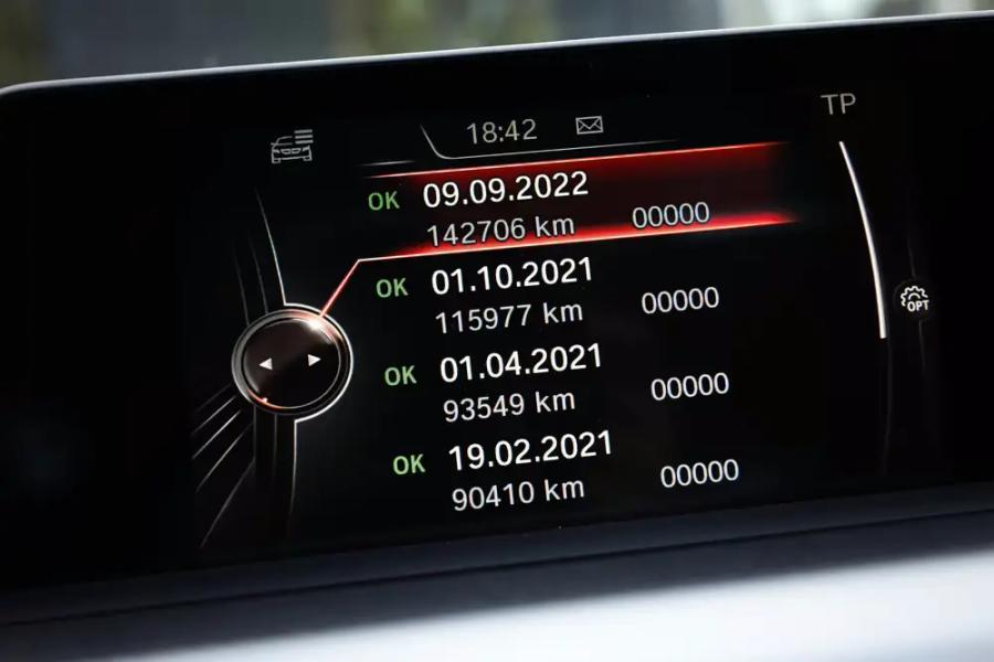 Pelēks BMW 425 2016 Jelgava, ar dzinēja tilpumu 2.00 L un nobraukumu 204 tūkst. km par 17900 €, foto 23 vietnē AUTOMOTO.COM.LV