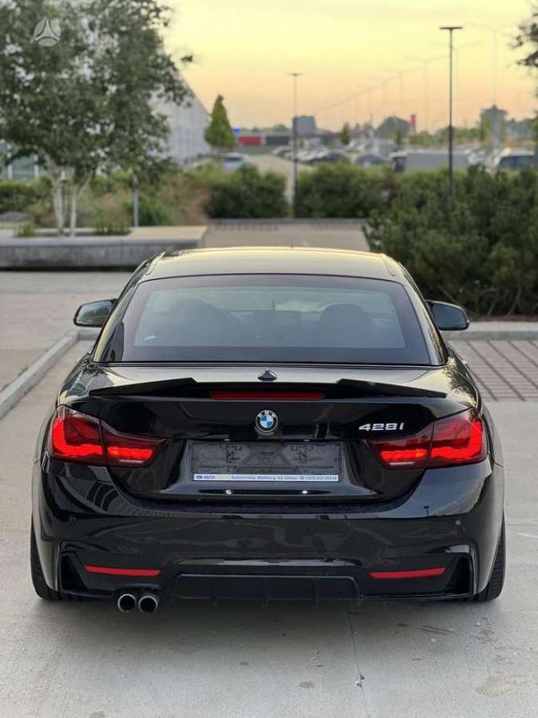 Black BMW 428 2016 in Vilnius, with an engine capacity of 2.00 L and mileage of 155 thousand km for 15900 €, photo 6 on AUTOMOTO.COM.LV