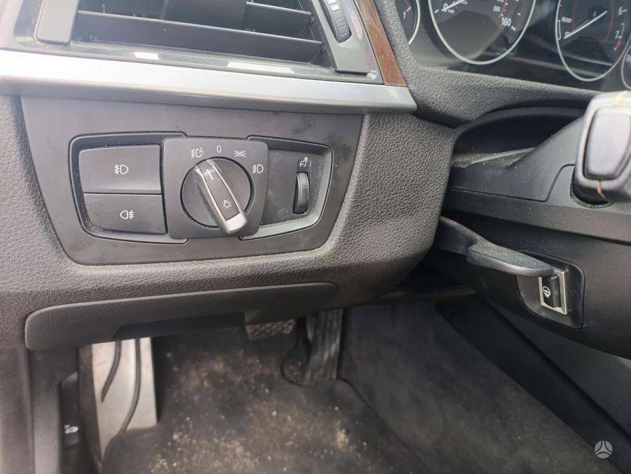 Black BMW 428 2016 in Trakai, with an engine capacity of 2.00 L and mileage of 151 thousand km for 11500 €, photo 26 on AUTOMOTO.COM.LV