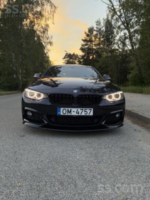 Black BMW 428 2015 in Riga, with an engine capacity of 2.00 L and mileage of 252 thousand km for 16499 €, photo 4 on AUTOMOTO.COM.LV