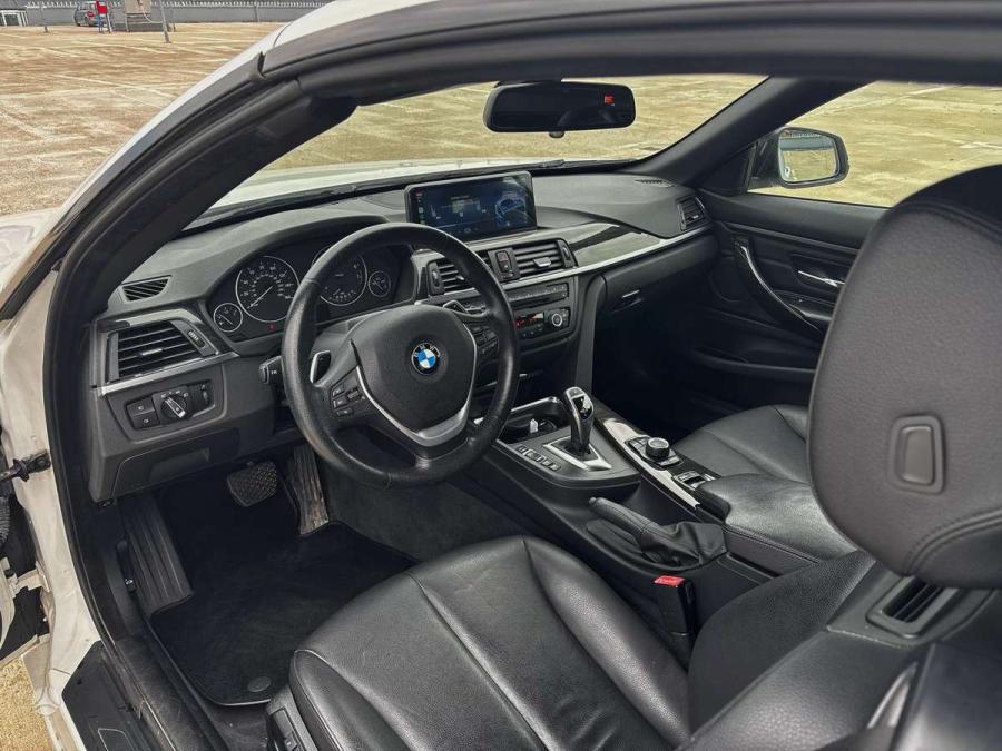 White BMW 428 2015 in Vilnius, with an engine capacity of 2.00 L and mileage of 165 thousand km for 13950 €, photo 10 on AUTOMOTO.COM.LV