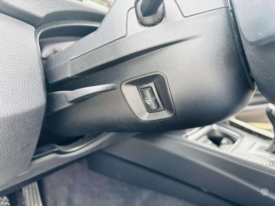 White BMW 428 2015 in Vilnius, with an engine capacity of 2.00 L and mileage of 165 thousand km for 13950 €, photo 14 on AUTOMOTO.COM.LV