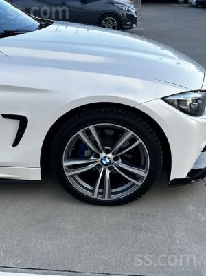 White BMW 428 2014 in Riga, with an engine capacity of 2.00 L and mileage of 198 thousand km for 15500 €, photo 4 on AUTOMOTO.COM.LV