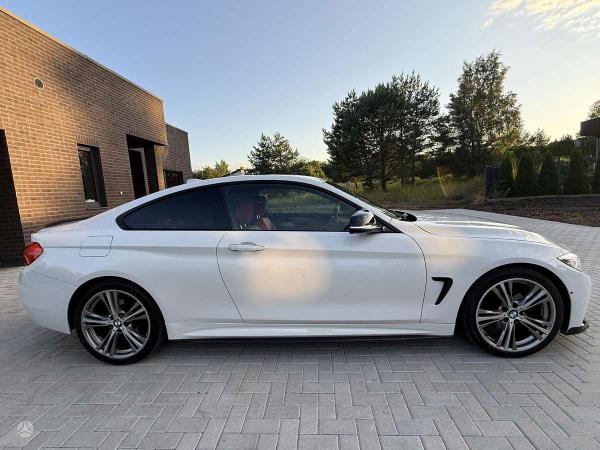 White BMW 428 2014 in Vilnius, with an engine capacity of 2.80 L and mileage of 152 thousand km for 13880 €, photo 8 on AUTOMOTO.COM.LV
