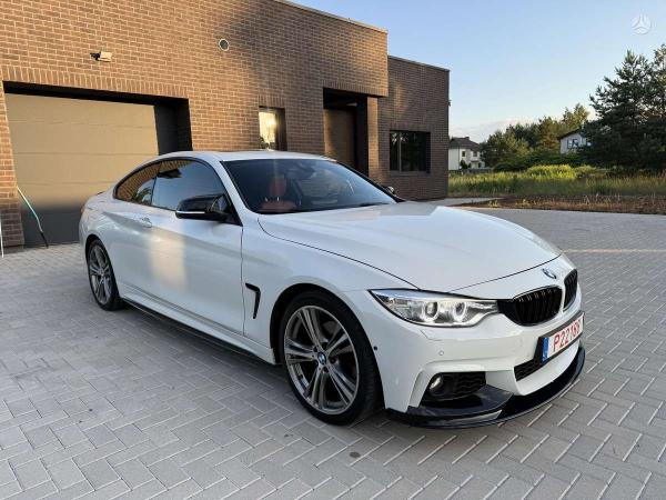 White BMW 428 2014 in Vilnius, with an engine capacity of 2.80 L and mileage of 152 thousand km for 13880 €, photo 9 on AUTOMOTO.COM.LV